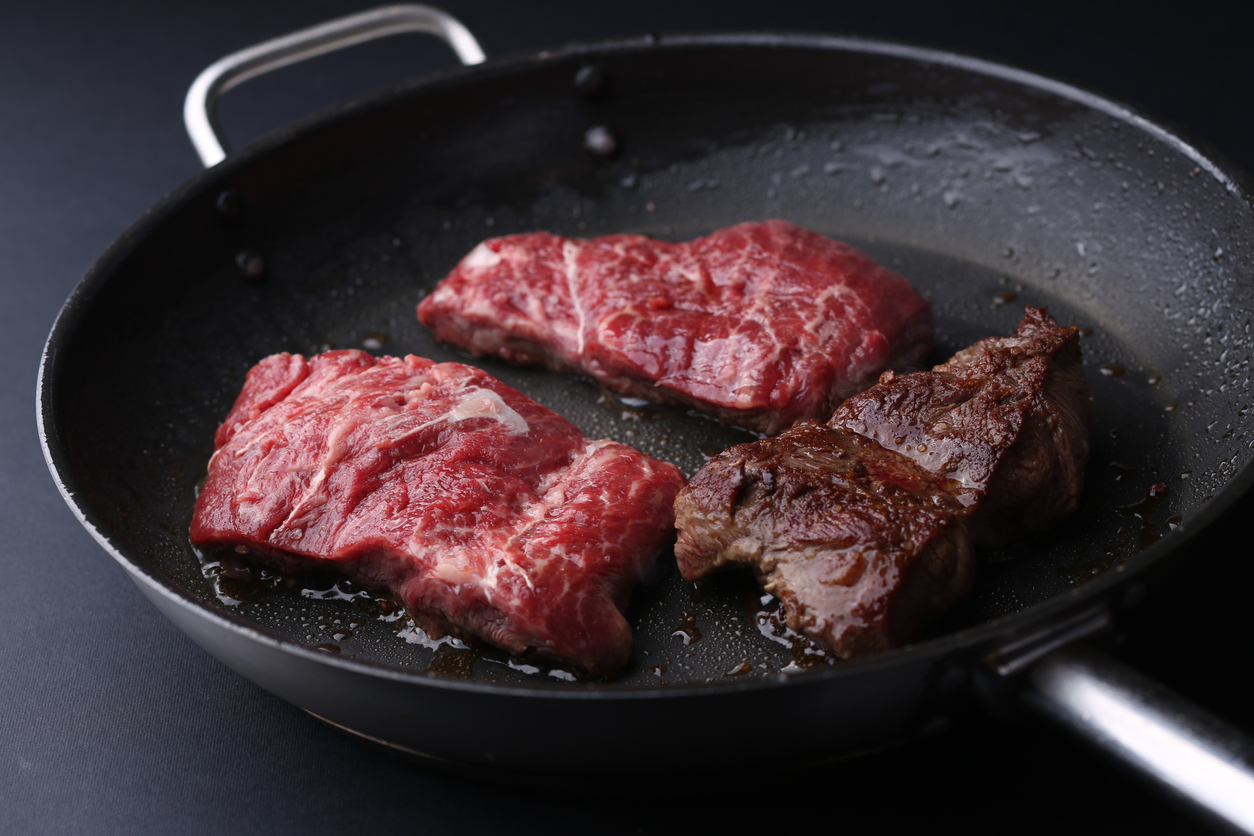 Como selar e fritar a carne corretamente