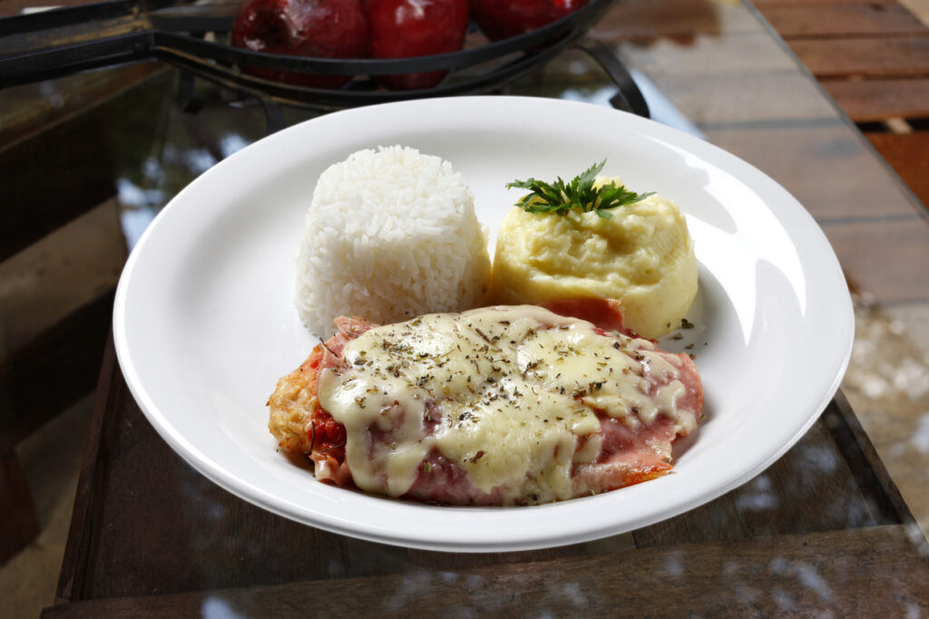 O segredo do bife à parmegiana perfeito: dicas infalíveis